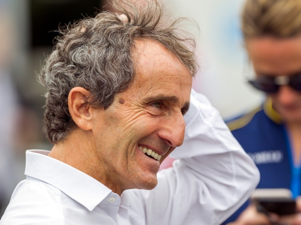 Prost heaps praise on young Verstappen | PlanetF1 : PlanetF1