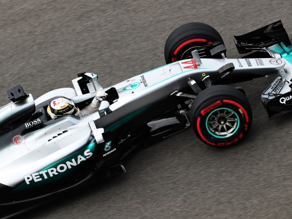 FP1: Hamilton claims top spot