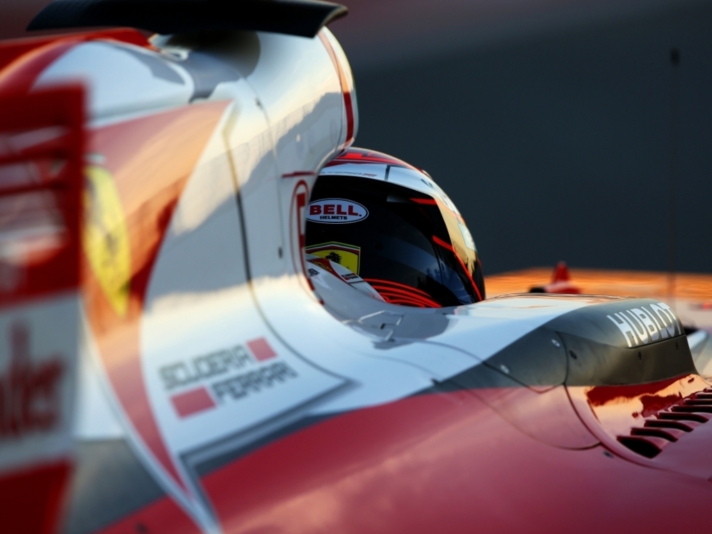 'Kimi must show he deserves a Ferrari seat'