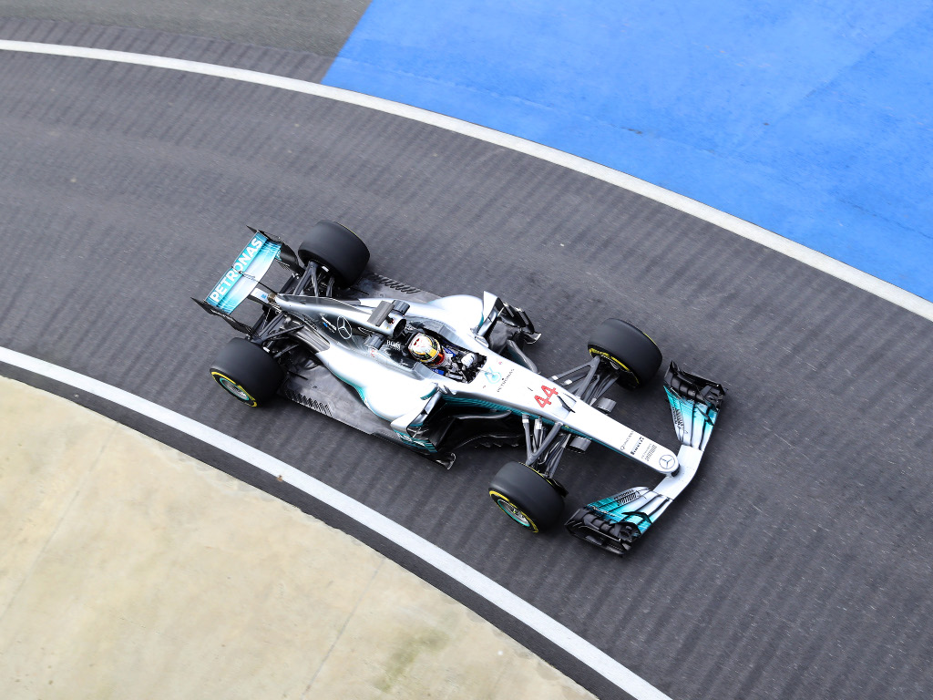 Video: 360' lap with Hamilton in the W08 | PlanetF1 : PlanetF1