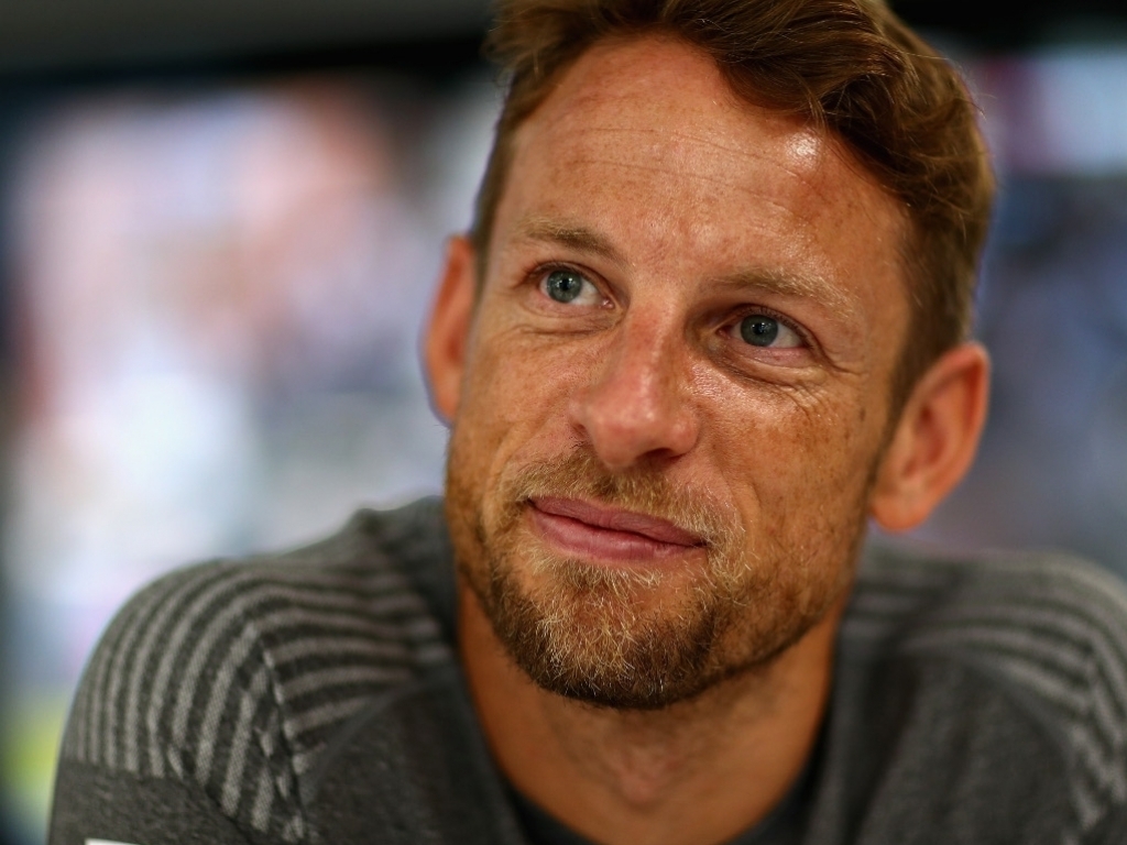 Button 'stayed a year too long' in Formula 1