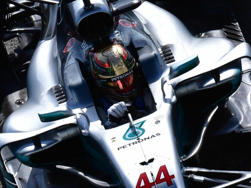 Hamilton: Hypersoft is Pirelli's best tyre yet | PlanetF1 : PlanetF1