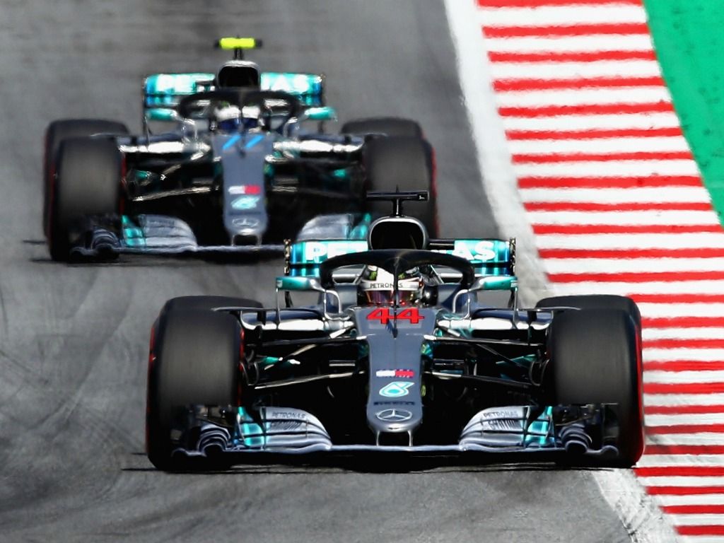 FIA 'happy' with Mercedes' new mirrors | PlanetF1 : PlanetF1
