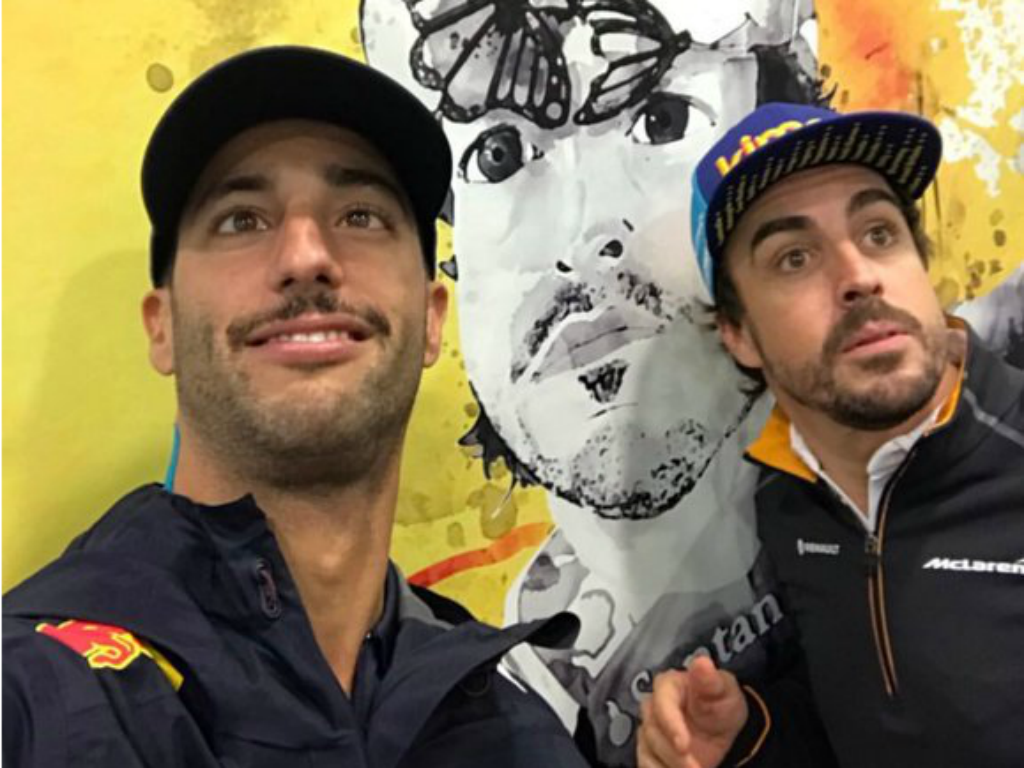 Pit Chat: Alonso shows one last middle finger to F1