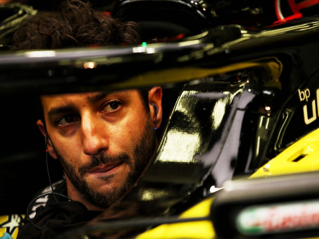 Daniel Ricciardo raging after Renault strategy botch | PlanetF1 : PlanetF1