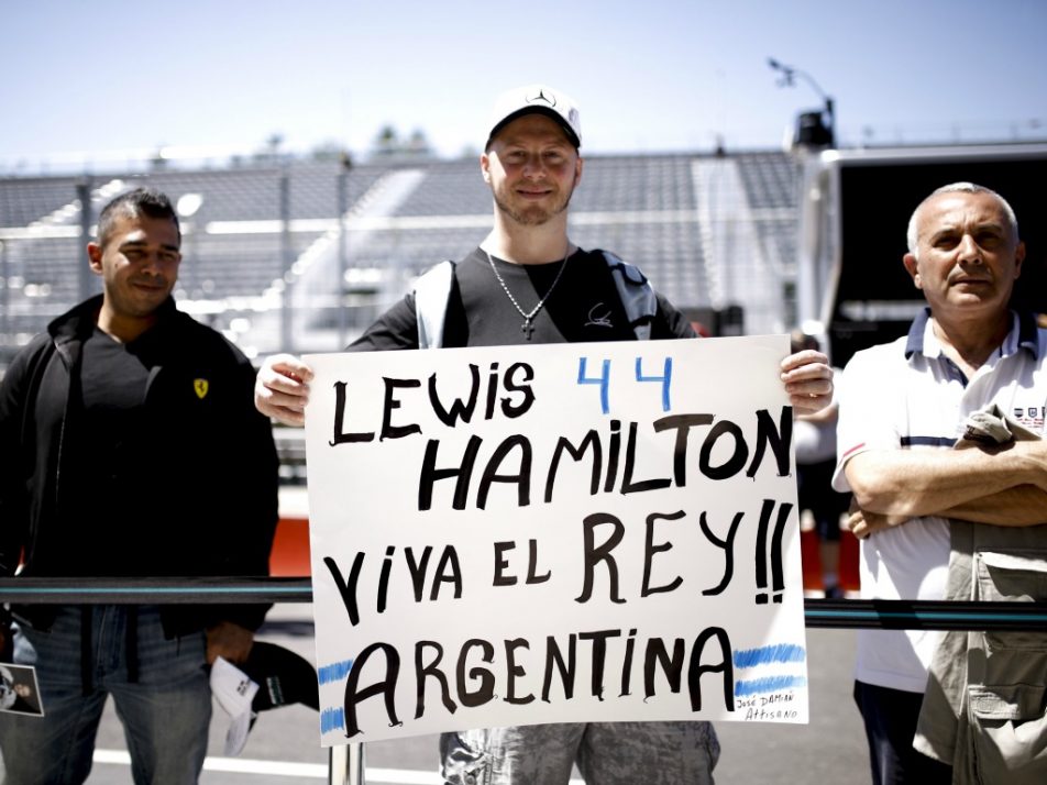 Lewis Hamilton shows he is human after all | PlanetF1