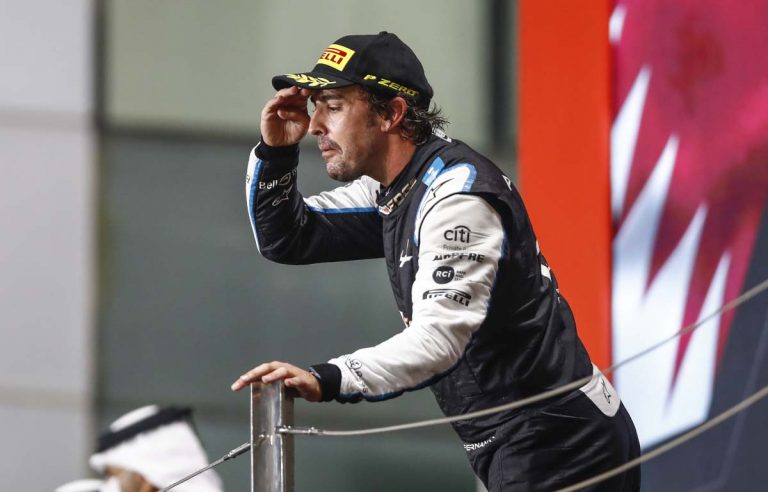 Fernando Alonso: Alpine set 'benchmark' in off-track operations