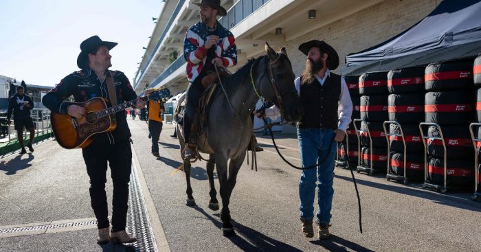Daniel Ricciardo swaps 1000 horsepower for one as he arrives in COTA ...
