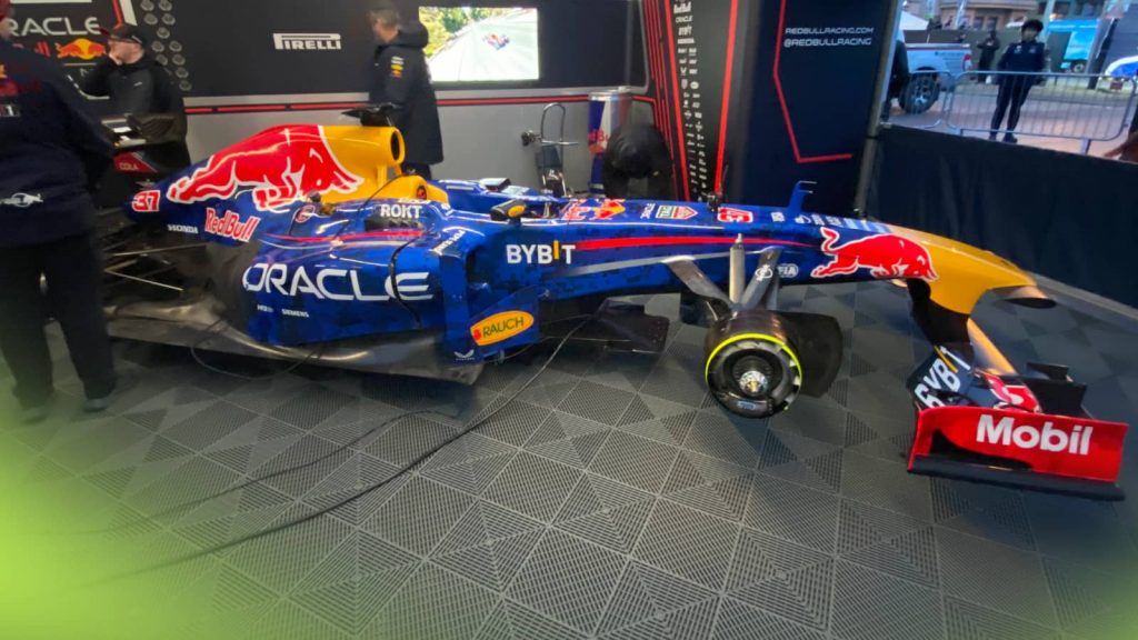 VCARB unveil special glitter livery for Las Vegas Grand Prix